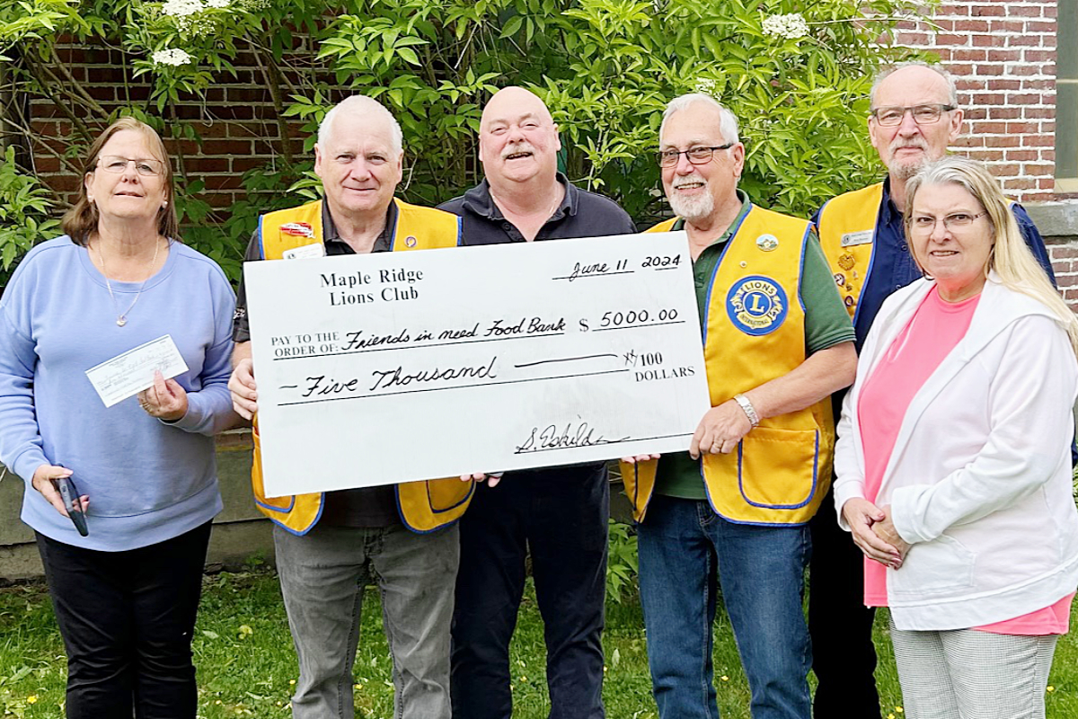 Maple Ridge Lions Club donate $5K to food bank | Maple Ridge News